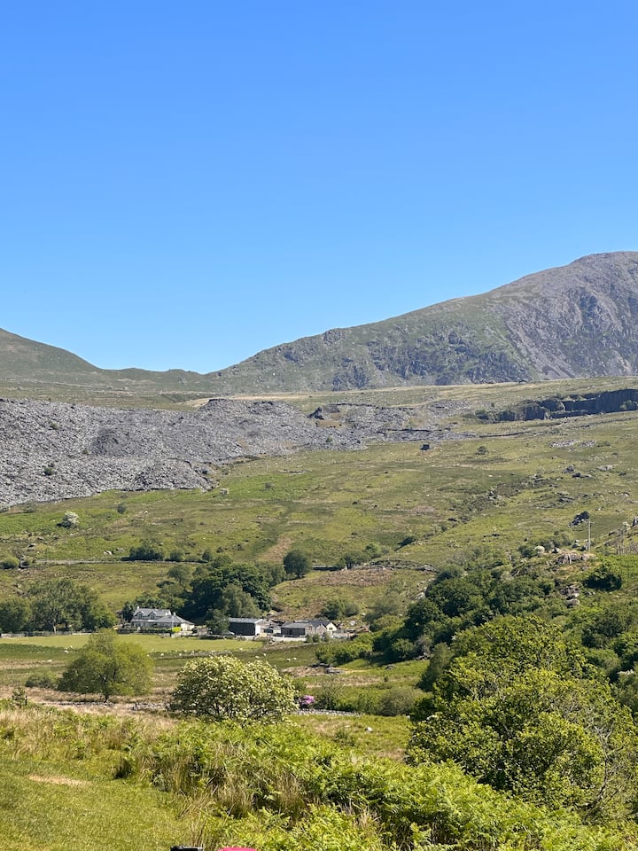 Beautiful Barn On Snowdon Mountain Farm - Beddgelert