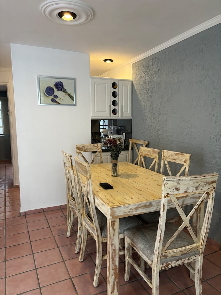 Casa En Coto Privado Frente A Plaza Tlaquepaque - Guadalajara