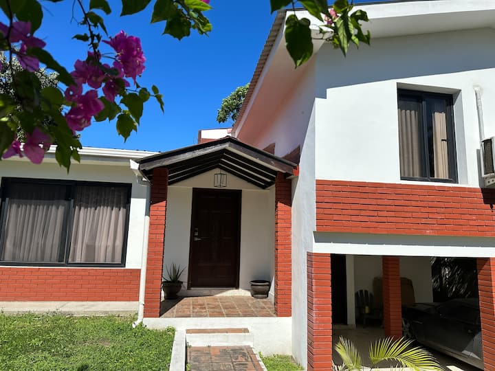 Hermosa Casa Colonia Las Mesetas - Cofradía