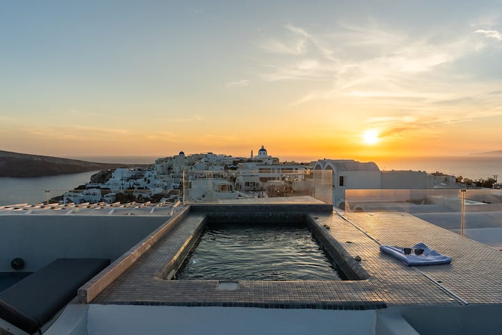 Aurora Suite At Enalion White Suites - Oia