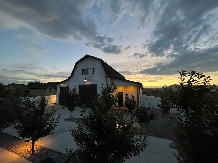 Barn Loft - Saratoga Springs, UT