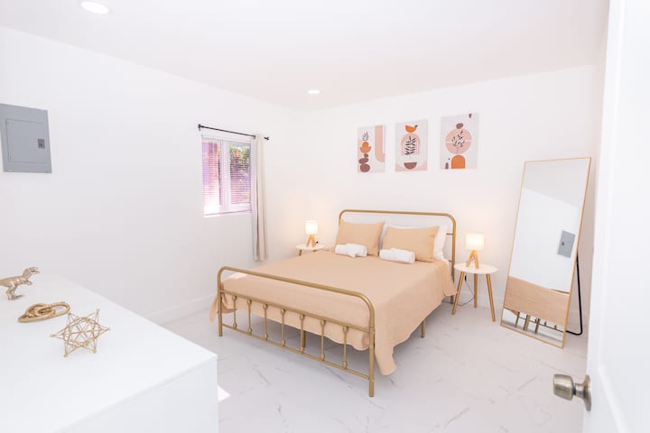 Radiant Nest Near Art District&wynwood W/parking - Miami