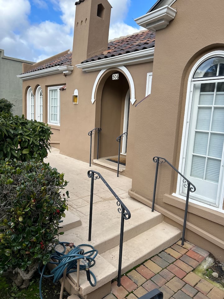 Charming House New Lake Merritt - Oakland, CA