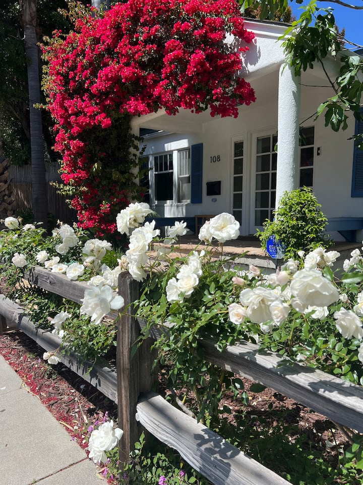 2 West Beach Cottages, 1 Blk To Beach & Funk Zone - Santa Barbara, CA