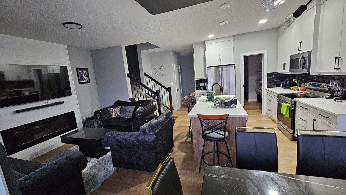 Comfy Private Room - Houses for Rent in Edmonton, Alberta, Canada - Airbnb