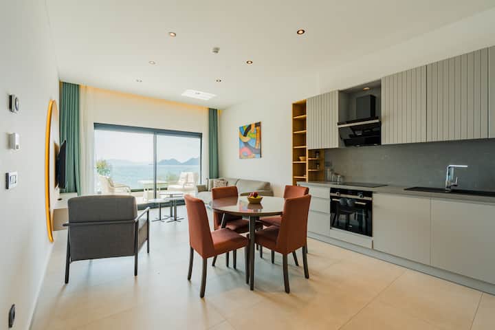 Solt Suites Bodrum / Seafront Location-with View - Turgutreis