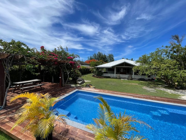 Large Beachside Home With Pool - Rarotonga
