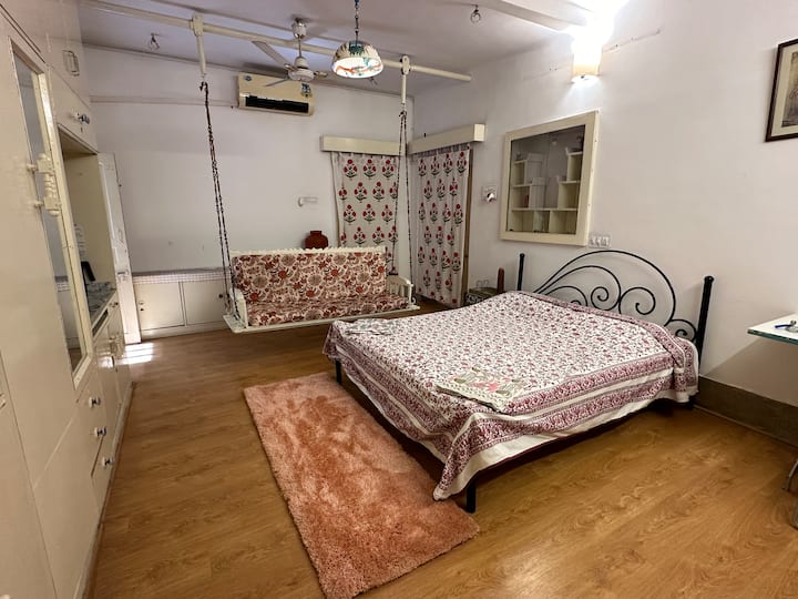 Safe Haven For Women
Queer Friendly
Near Old City - Jaipur