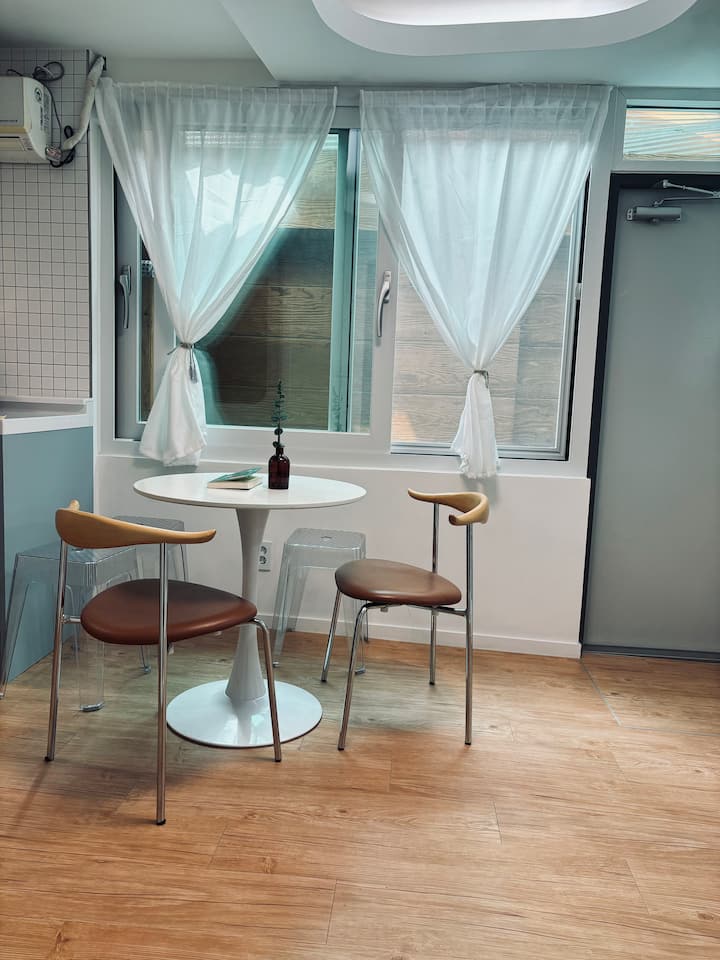 서촌휴휴 - Seoul