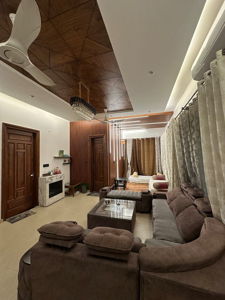 High Time Villa Mohali Suite - Mohali