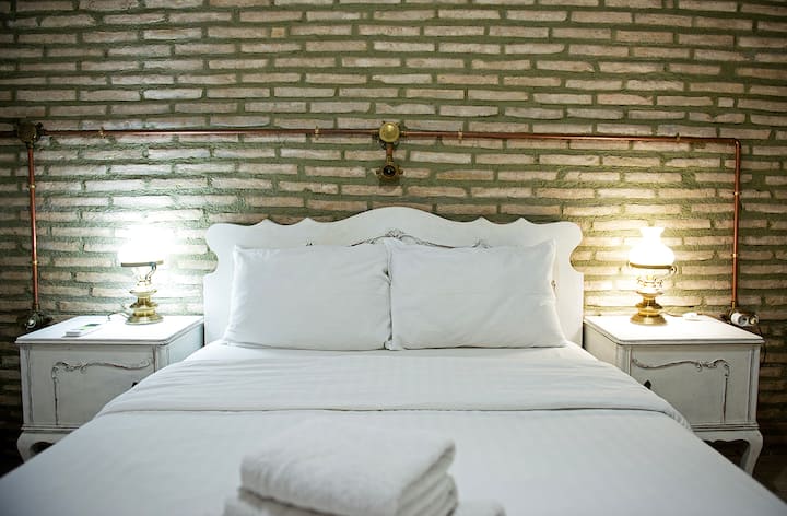 (Comfort And Joy!) - Athens