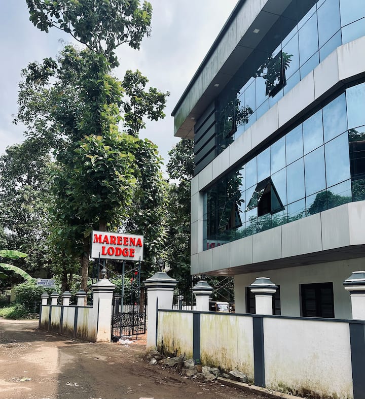 Puthookkadans Mareena Lodge - Kottayam
