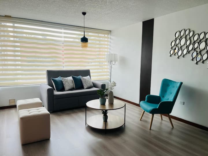 Suit Sector Carolina, A 50 Pasos Del Metro. - Quito