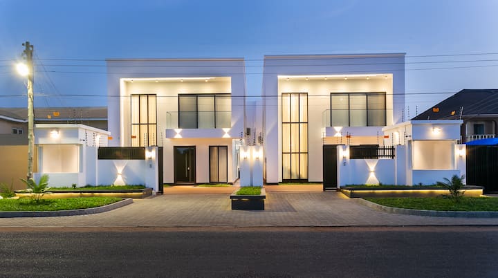 Airserenity | Wifi | 24/7 Security | Near Airport - Accra