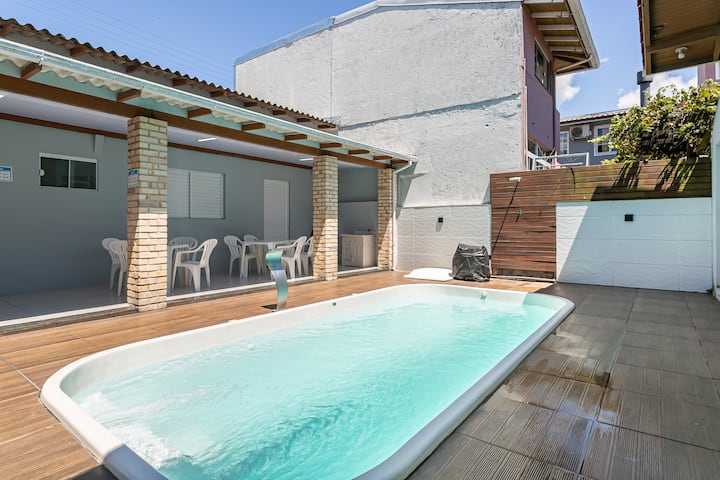 Casa A 5min A Pé Da Praia C/ Piscina - Florianópolis