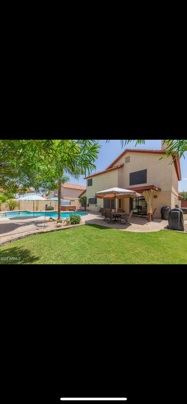 Pool, Hot Tub, Tiki Bar, 5 Mins From Westgate - Avondale, AZ