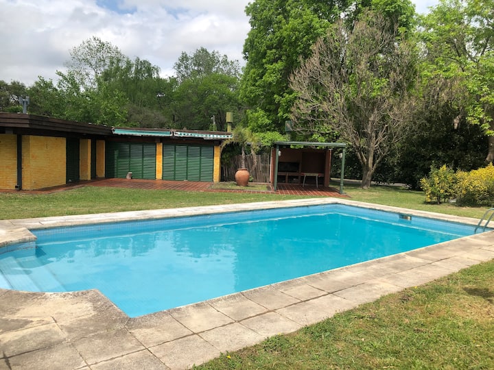 Casa En Country Los Cardales - Campana