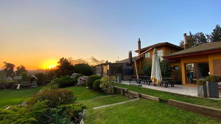 Amplia Casa Con Piscina Y Juegos Infantiles - Concón