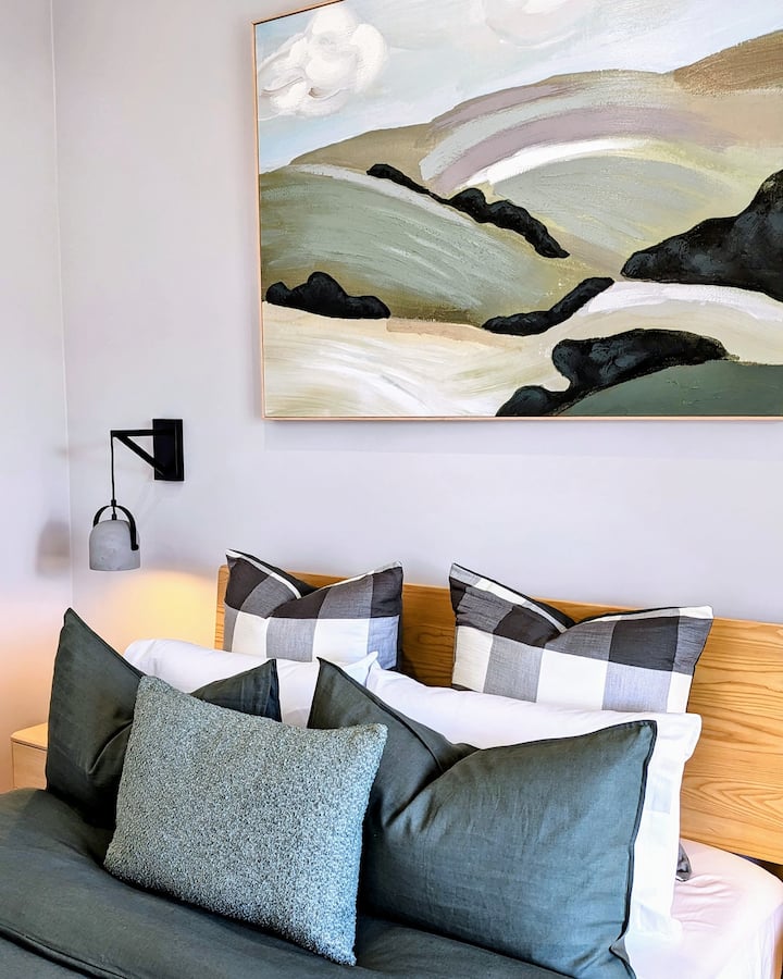 Three Luxury Bedrooms, Wifi & Free Parking In Cbd - Riverside