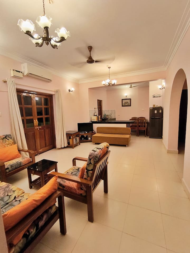 2nd Floor 2bhk Service Apartment With Pool, Wi-fi. - Goa