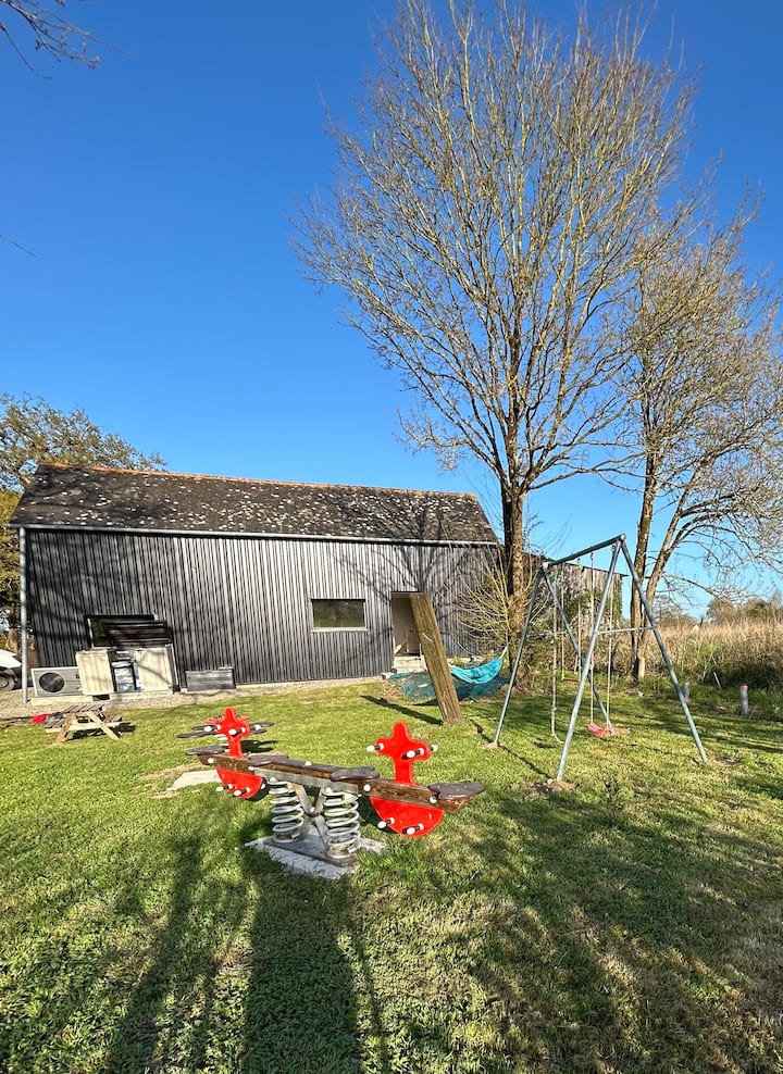 Longère Avec Piscine Privée - Pipriac