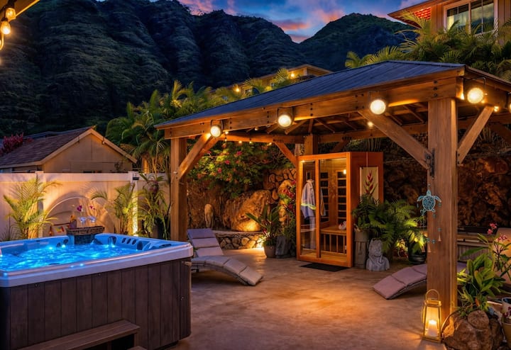 Makaha Retreat | Ocean View + Private Outdoor Spa - Haleiwa, HI