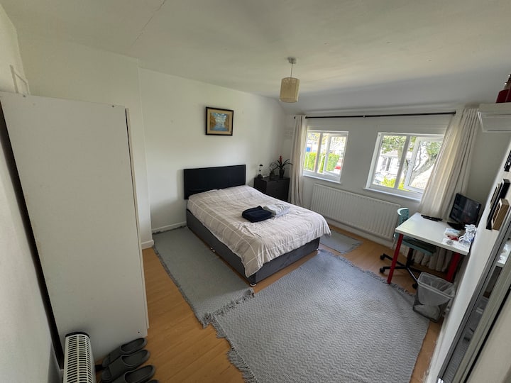 Large Double Room Close To Airport & Centre - Portmarnock