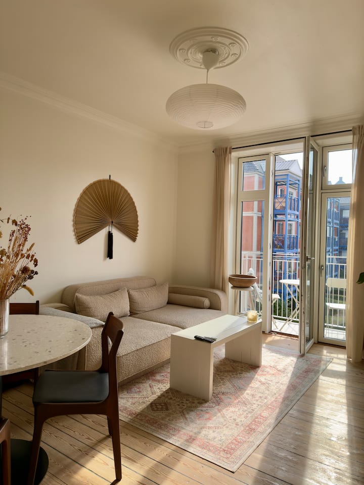 Cozy Apartment With Sunny Balcony In Nørrebro - Copenhague
