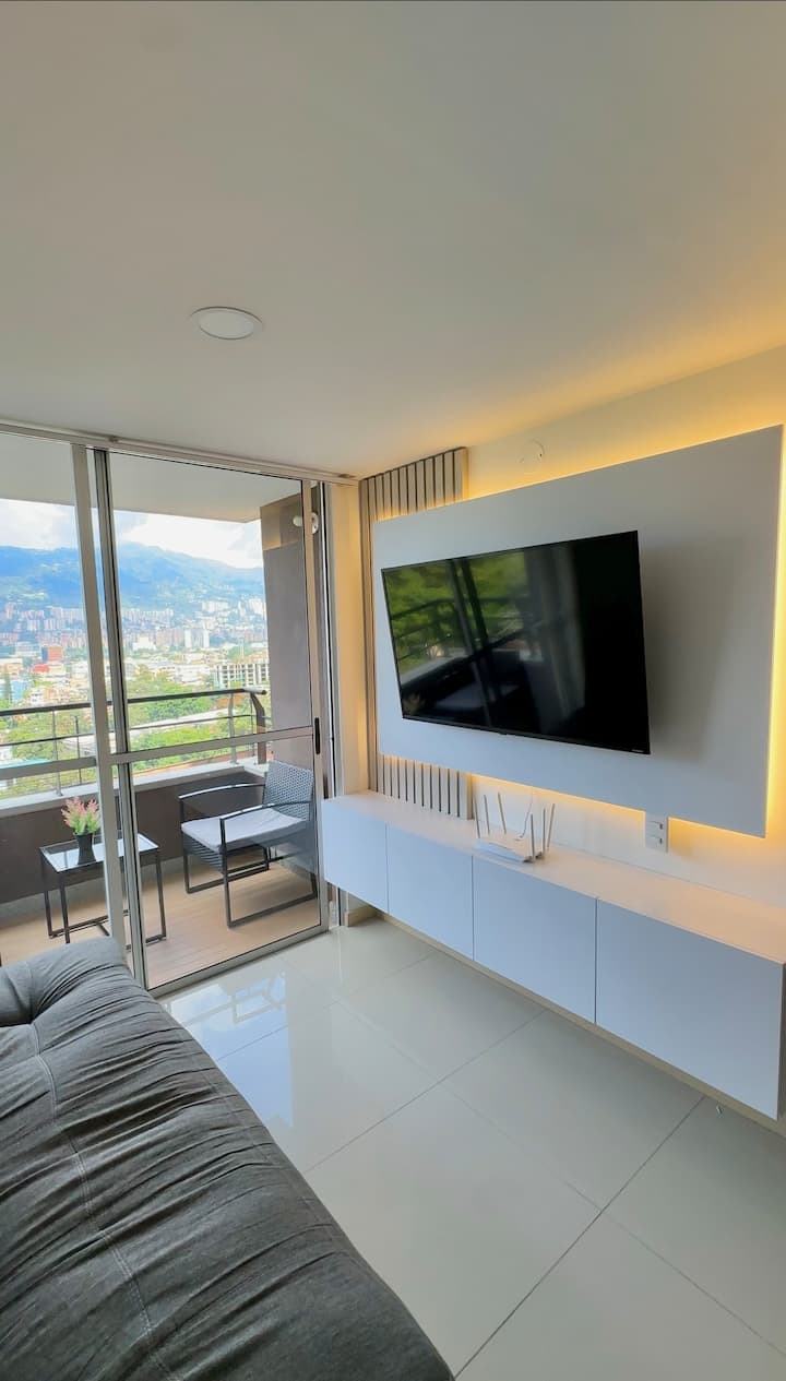 A 17 Min De Poblado, Provenza. - Itagüí