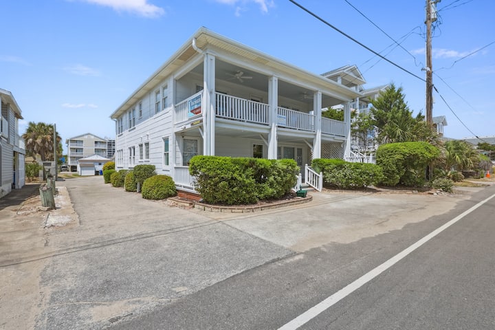 Beacon House-historic Inn In Carolina Beach! - Carolina Beach
