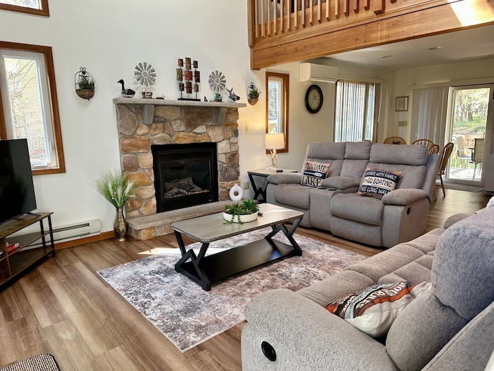Cozy Pocono Getaway, Short Drive To Jfbb - Albrightsville, PA