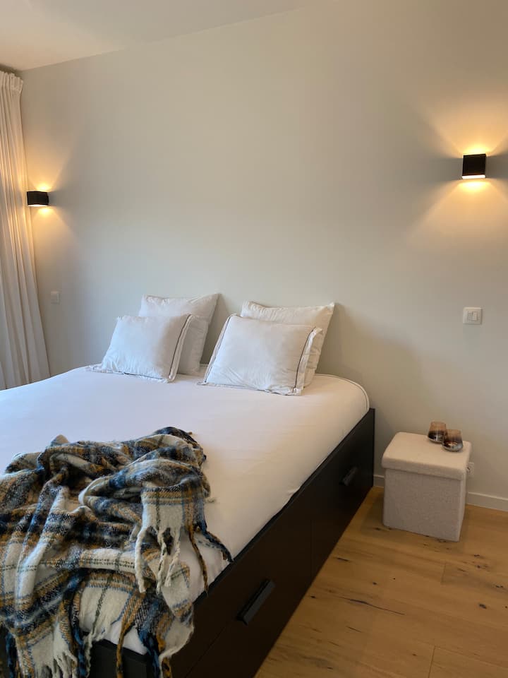 White Lodge Room - Antwerp