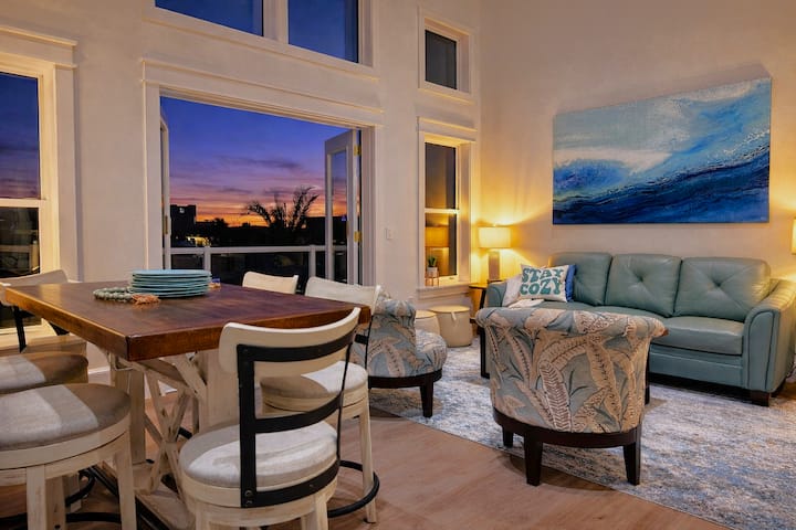 Dog-friendly Coastal Getaway • Walk To Beach! - Fort Walton Beach, FL