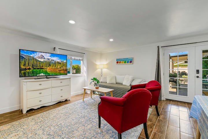 Coastal Room Near Laguna Beach, Close To Shops - Laguna Niguel, CA