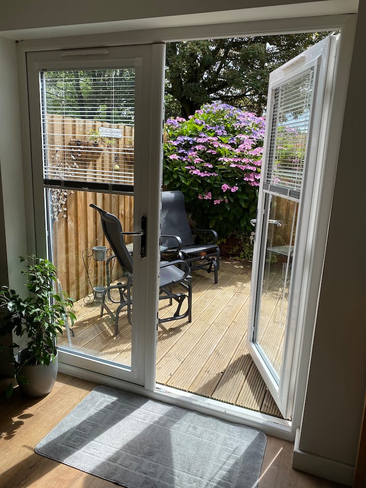 1 Bed Flat Private Garden Partick/westend Glasgow - House for an Art Lover
