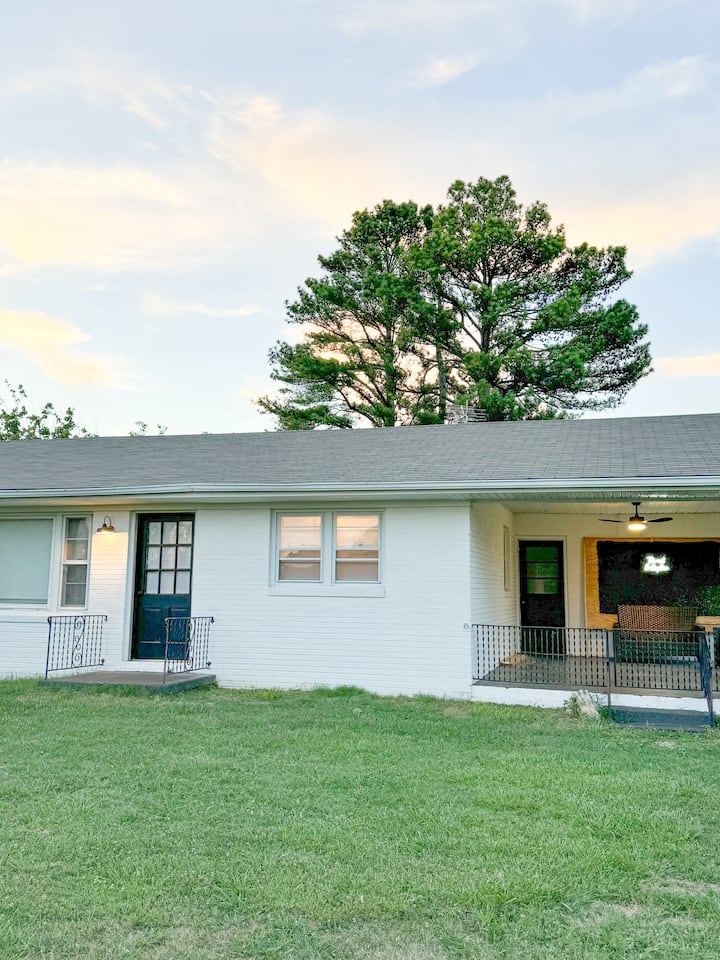 Charming 3bed House Near Waterfalls - Cookeville, TN