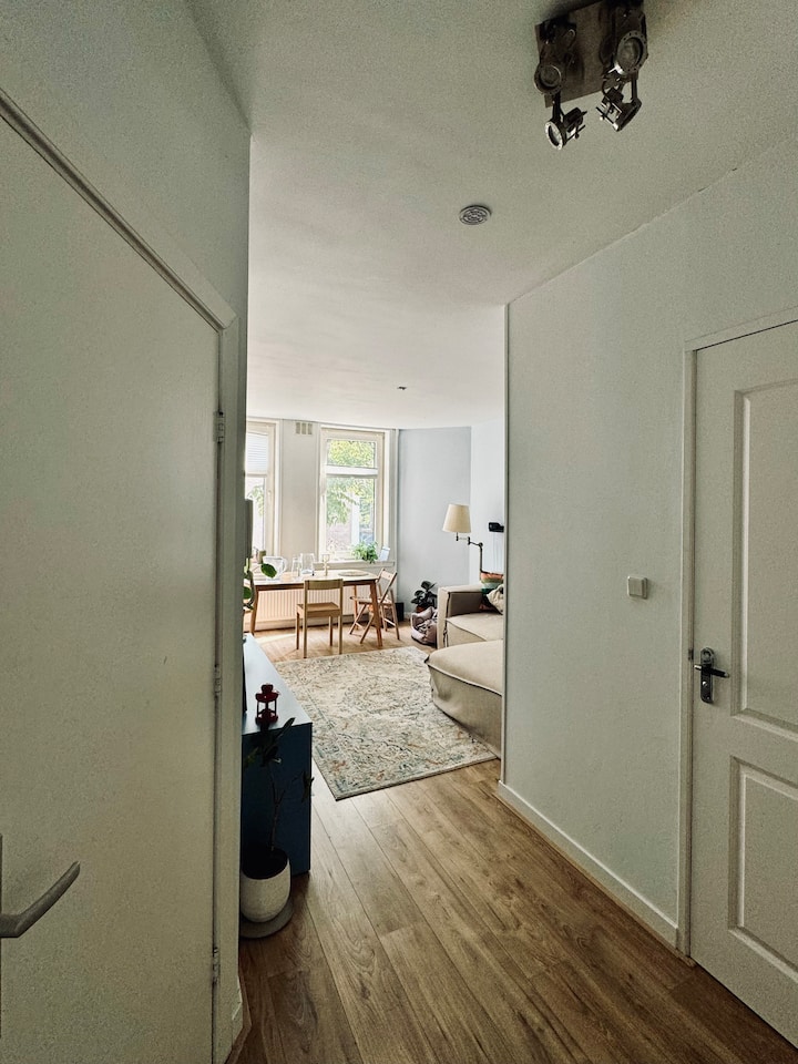 Stylish Stay Near Amsterdam's Vibrant Center - Amsterdam