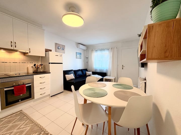 Cozy Poolside Apartment Near La Mata Beach - La Mata