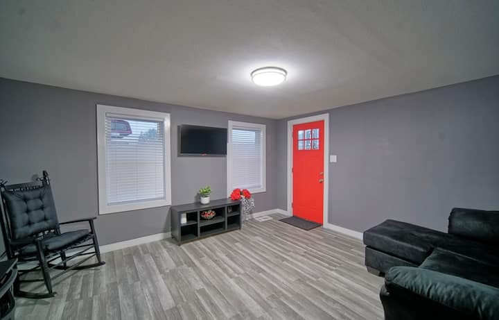 Minutes Away From All Indy Has To Offer… - Mars Hill, IN