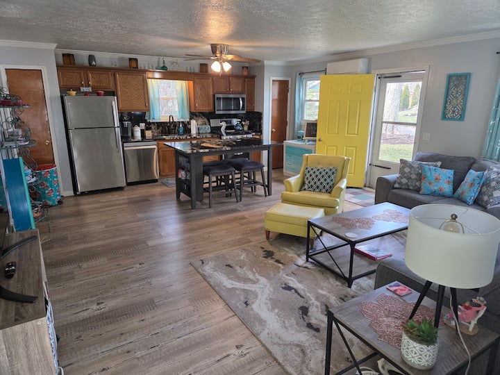 Come And Play At Pet Friendly Chippewahoo! - Medina, OH