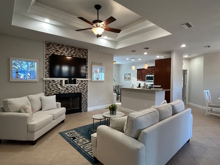 Luxury Residents - Bradenton, FL