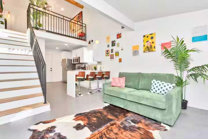 Private Guesthouse | Lake Conroe | Parking - Conroe, TX