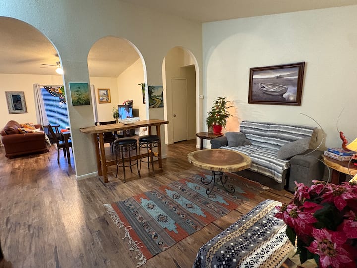 Just Like Own Home • Big Backyard • Pets Welcome - Universal City, TX