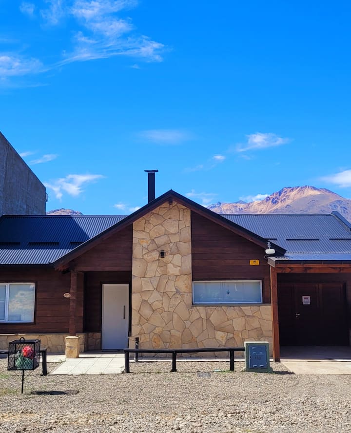 Casa De Alquiler Turístico Los Reales - Esquel