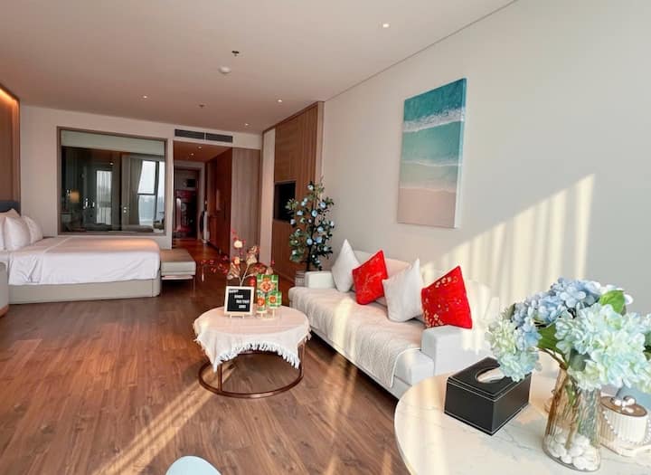 Spring Studio Retreat – Sea Side & Cozy Vibes - China