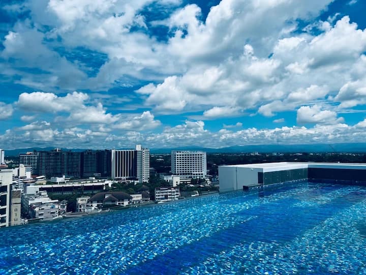 Astra Sky River温馨的家庭套房，天际泳池&素贴山风景 - Chiang Mai
