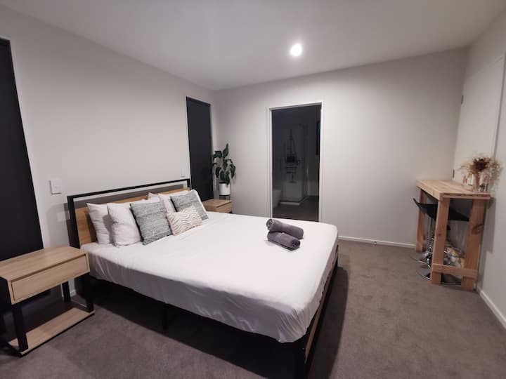 Private Room With Free Continental Breakfast - Rangiora