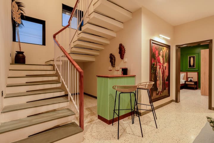 Luxury 3/6 Bhk Villa With Pvt. Pool - Anjuna