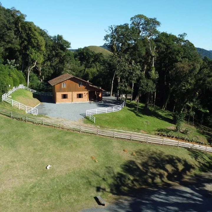 Chalé Mirante Do Vale
Linda Vista Do Nascer Do Sol - Santa Catarina (estado)