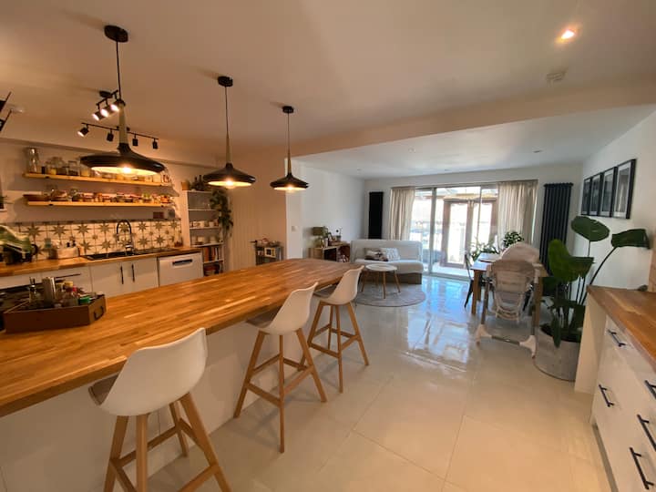 The Guest House - Weymouth